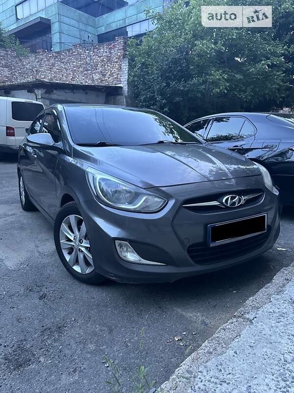 Купити Hyundai Accent 2011 б у Газ / Бензин, 1.6л. в кредит, лізинг ...
