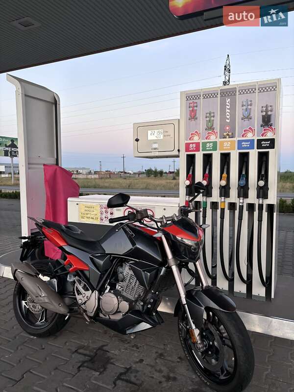 AUTO.RIA – Продам Геон Стінгер