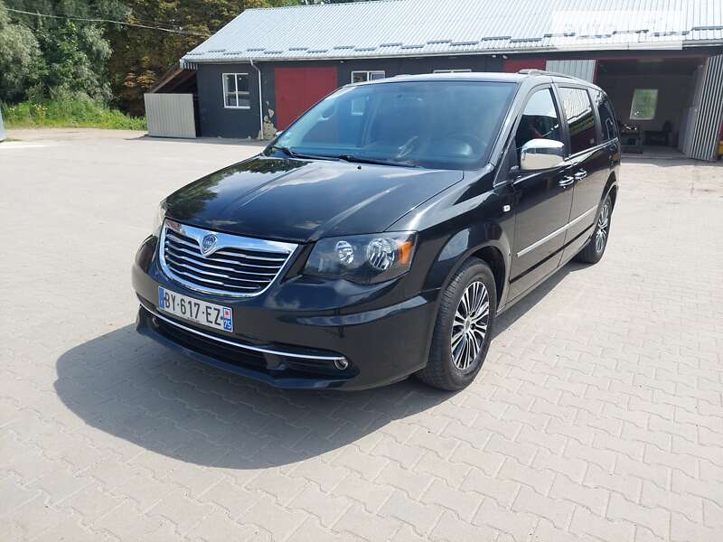 AUTO.RIA – Продам Лянча Voyager 2012 дизель 2.8 мінівен бу у Львові ...