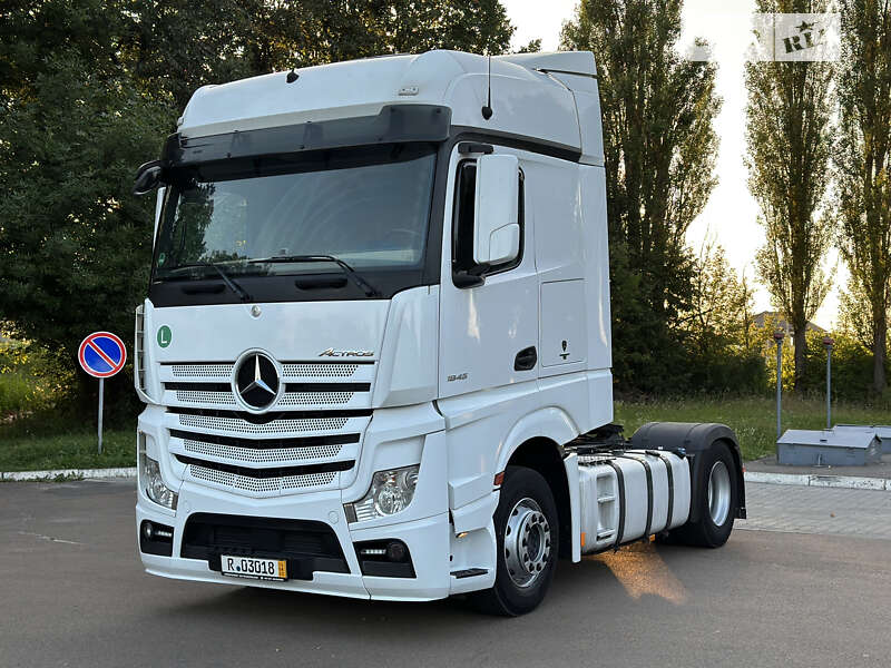 AUTO.RIA – Продам Мерседес-Бенц Актрос 2015 : 32400 €, Вишневе