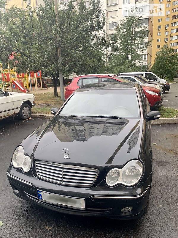 AUTO.RIA – Продам Мерседес-Бенц Ц-Клас 2005 бензин 1.8 седан бу у Києві, ціна 7000