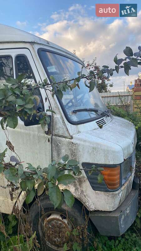AUTO.RIA – Продам Мерседес-Бенц О 340 1993 : 2000 $, Броди