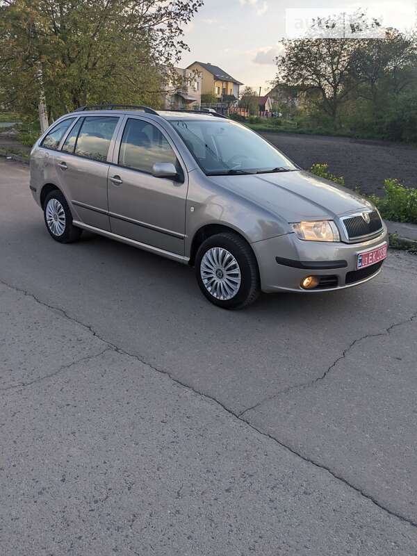 AUTO.RIA – Продам Шкода Фабія 2007 бензин 1.4 універсал бу у Рівному, ціна 4800