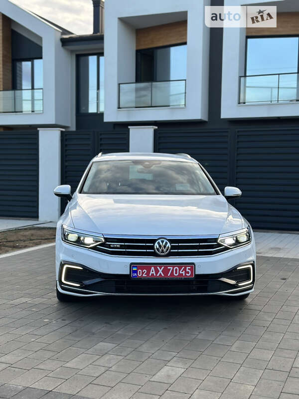 AUTO.RIA – Продам Фольксваген Пассат 2020 гібрид (phev) 1.4 універсал ...