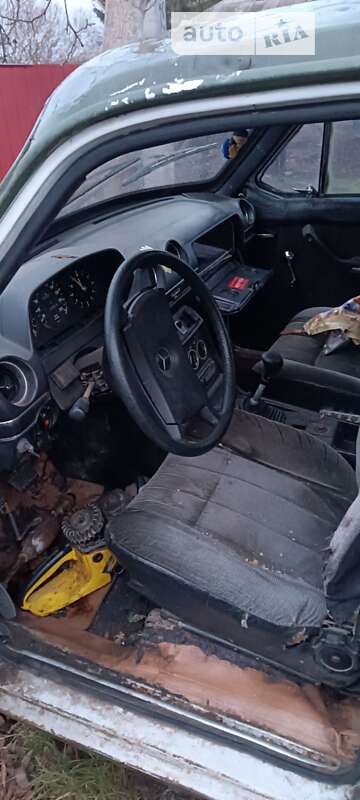 AUTO.RIA – Продам ГАЗ 24 Волга 1980 (72162HI) дизель 2.5 седан бу у Первомайську, ціна 550