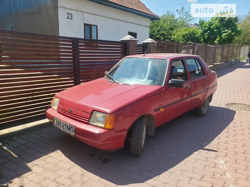 AUTO.RIA – Продам ЗАЗ 1103 Славута 2004 бензин ліфтбек бу у Чернівцях ...