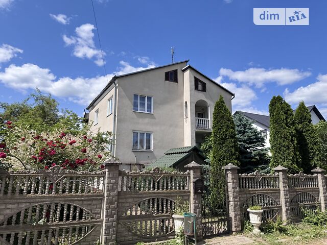 DIM.RIA – Продам будинок в Бісковичі, Львівська обл., 3x поверховий бесідка і ділянкою на 8.68 ...