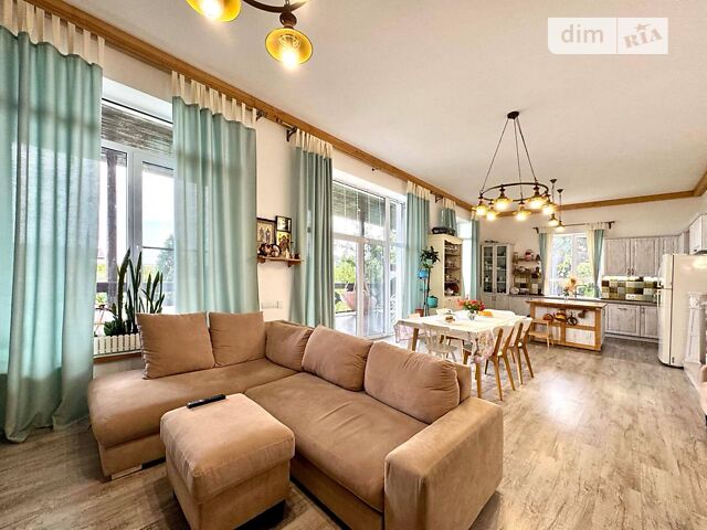 DIM.RIA – Продам будинок в районі Терновка (Миколаїв), 3x поверховий з балконом і ділянкою на 10 ...