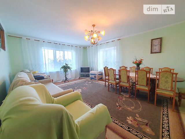 DIM.RIA – Продам будинок в Підгородне, Тернопільська обл., 3x поверховий з гаражем і ділянкою на ...