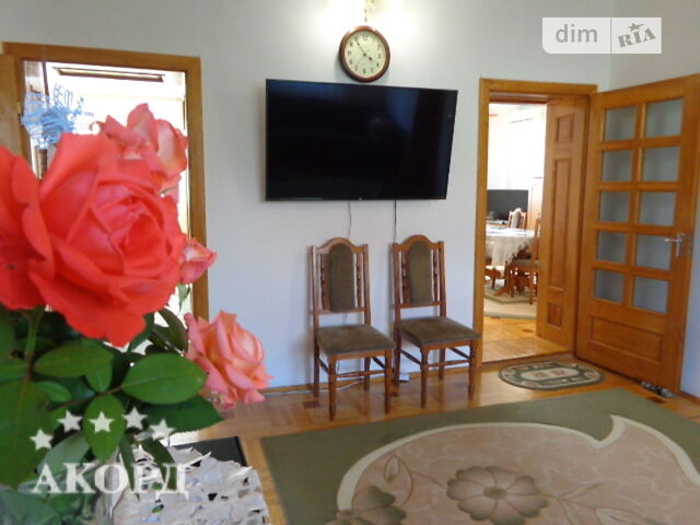 DIM.RIA – Продам будинок в районі Центр (Ужгород), вулиця Малинова, 3x поверховий з гаражем і ...