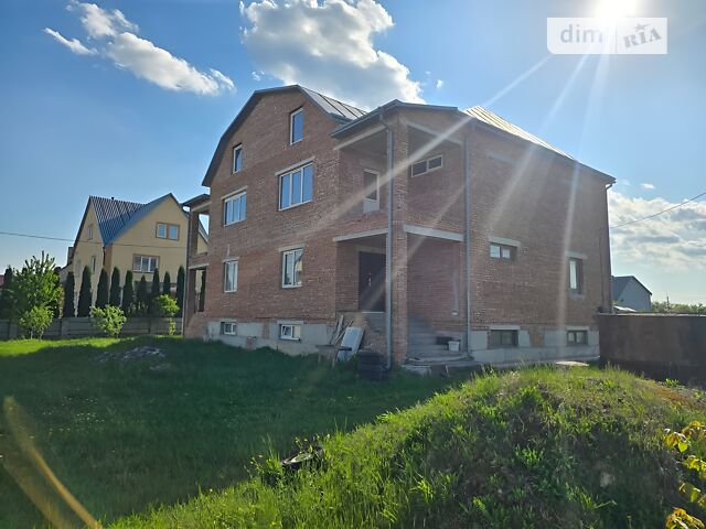 DIM.RIA – Продам дуплекс в Байківці, Тернопільська обл., вулиця Богдана Хмельницького, 3x ...