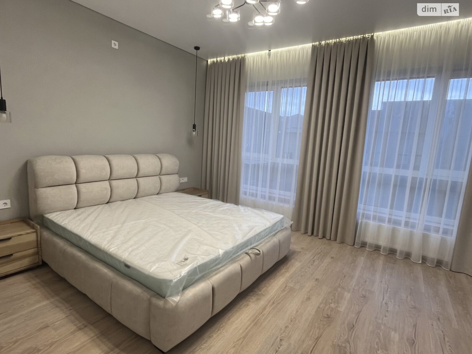 DIM.RIA – Продам дуплекс в Петропавлівській Борщагівці, Київська обл., бульвар Дружби 13, 2x ...