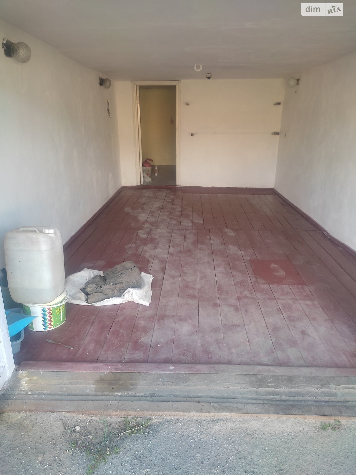 DIM.RIA – Купити місце в гаражному кооперативі під легкове авто в ...