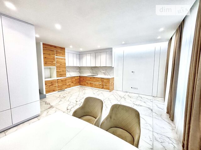 DIM.RIA – Продам таунхаус в районі Солом’янський (Київ), 3x поверховий з ділянкою на 1 сотку, 4 ...