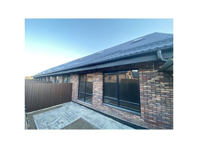 DIM.RIA – Продам таунхаус в Святопетрівське, Київська обл., вулиця Богдана Хмельницького 1, 1но ...