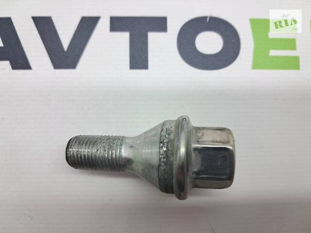 68296586AA Колесный болт RENEGADE 15- | Купити на Запчастини RIA.com