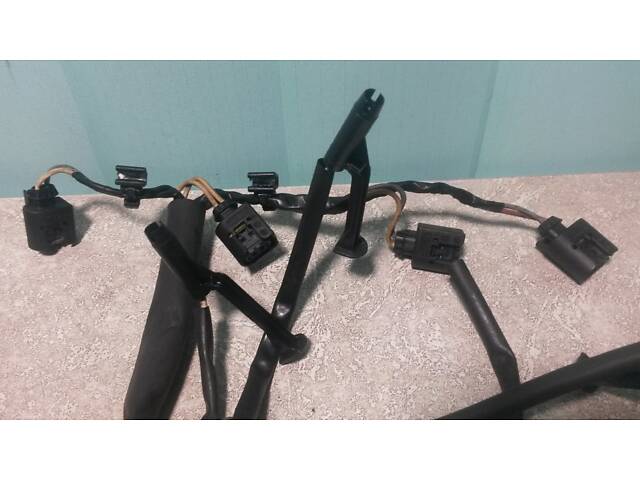 Уживані Фішка форсунки, роз'єм Renault Kangoo 2008-.Megane III 2010 ...