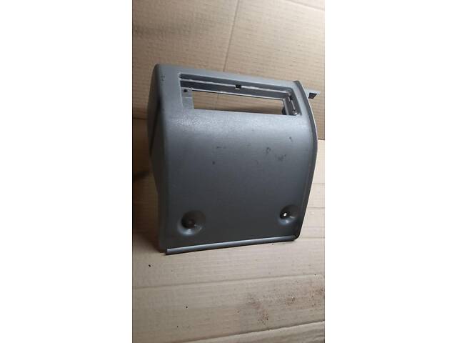 Б/у Обшивка рулевой колонки левая 9016890006 Mercedes Sprinter ...