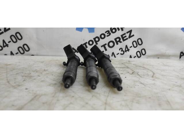 Форсунка топливная Mercedes A6460701487 | Купить на Запчасти RIA.com