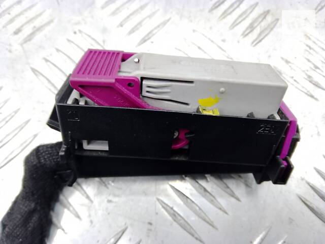 Контактный мост для Audi Q7 (4L) 2005-2015 б/у | Купить на Запчасти RIA.com