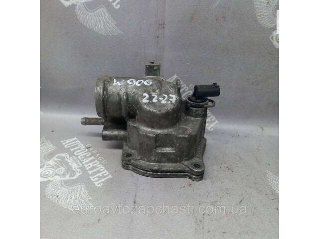 Корпус термостата Mercedes-Benz Vito Viano W639 Sprinter W906 ...