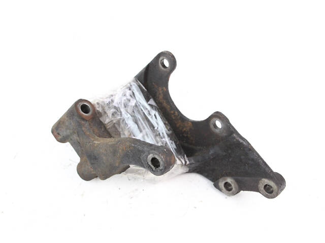 Кронштейн насоса ГУР 2.5 TDI Mitsubishi L200 2005-2015 4450A066 ...
