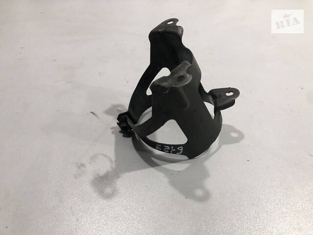 Кронштейн топливного фильтра для Mercedes Benz W414 Vaneo 2001-2005 б/у ...