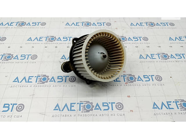 Мотор вентилятор печки Kia Sorento 10-15 | Купить на Запчасти RIA.com