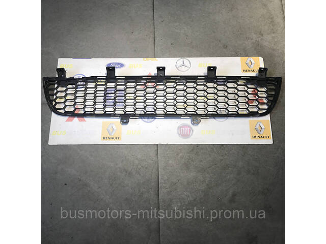 Решітка бампера Mitsubishi Pajero Sport 2008-2015 6402A182 | Купити на ...