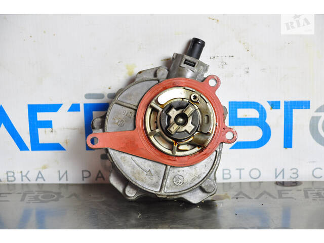 Вакуумный насос Audi Q5 8R 13-17 3.0 tfsi | Купить на Запчасти RIA.com