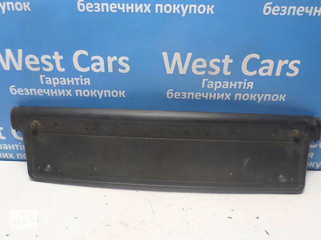 51117030592 Б/У Накладка під номерний знак передній. Кращий вибір! 1997 ...