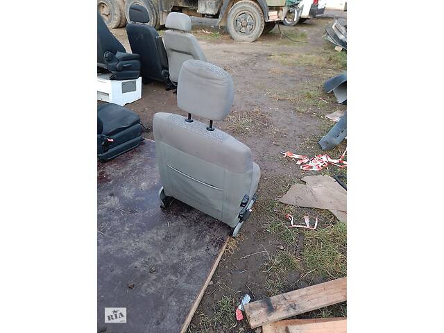 Б/У СИДЕНЬЕ ПЕРЕДНЕЕ ЛЕВОЕ LOGAN LODAN MCV 6001547729: Сидіння в ...