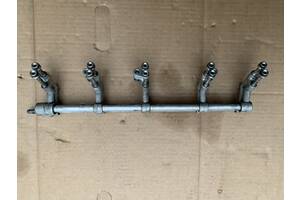 Б/у топливная рейка для Volkswagen T5 (Transporter) 2007: Топливная ...