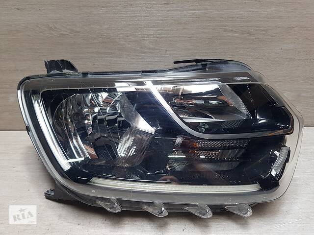 260101133r Бампер Фара (LED) Dacia Duster 2 2018-2022p.: Фара в Луцьку ...