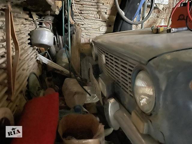 Бампер передній для ВАЗ 2101: Бампер передній в Бориславі на ZAPCHASTI.RIA