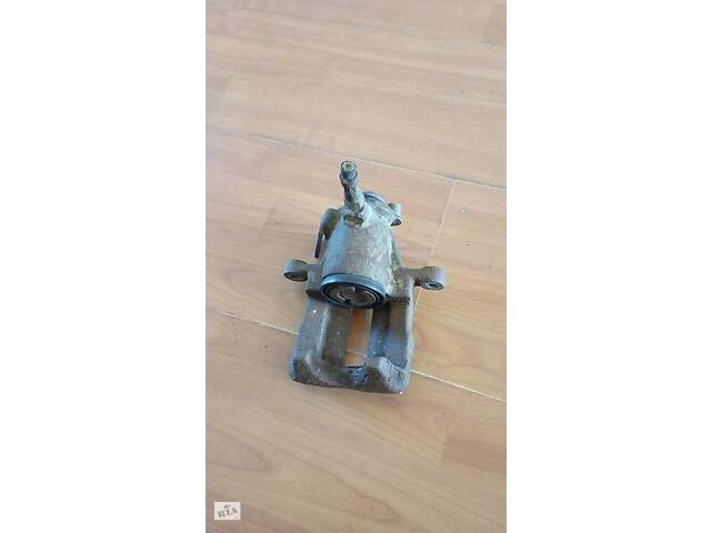 Супорт гальмівний задній лівий Audi 80 B4 (1994 - 1996) VAG 8A0615423 ...