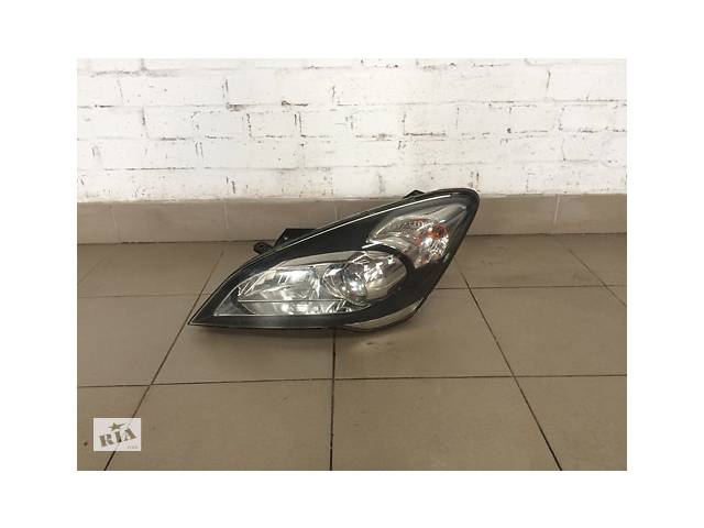 Фара передня ліва Kia Ceed 2007-2012 921011H510: Фара в Луцьку на ...