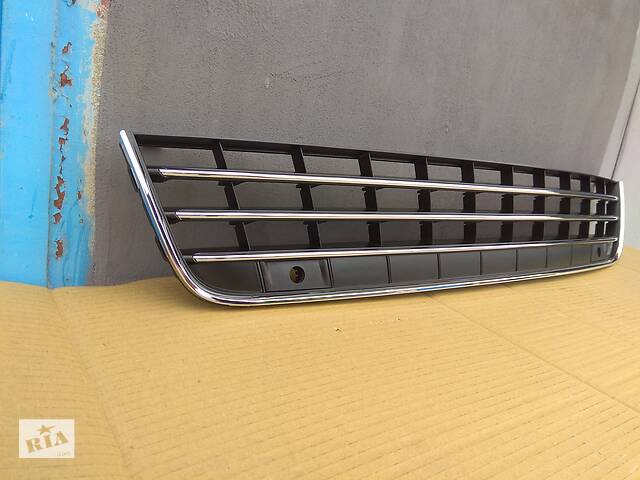 Решетка бампера переднего с хромом под партроник // решотка ришотка ...
