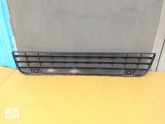 Решетка бампера переднего с хромом под партроник // решотка ришотка ...