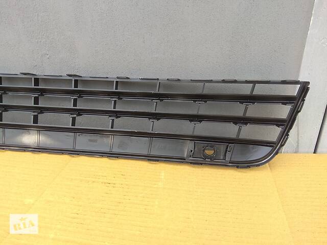 Решетка бампера переднего с хромом под партроник // решотка ришотка ...