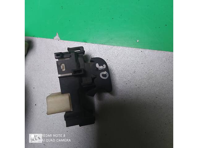 8481052030 Вживаний кнопка включення мотора склопідіймача для Toyota ...