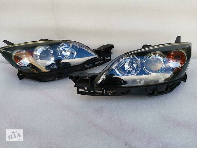 Фара ліва права Mazda 3 BK хетчбек 2004-2009р.в. оригінал: Фари в ...