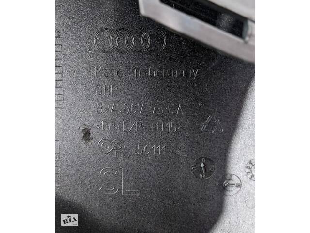 Нижня накладка бампера,спойлер AUDI Q4 E-TRON (2021-.)роки,кришка ...