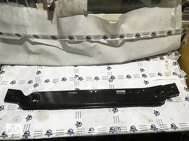 Опора радиатора Ford Transit с 2014- год GK21-8A058-BA: Радіатор в ...