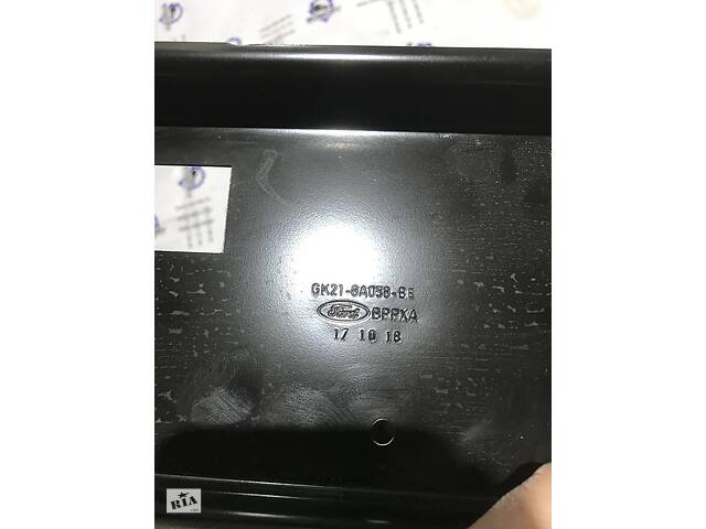 Опора радиатора Ford Transit с 2014- год GK21-8A058-BA: Радіатор в ...