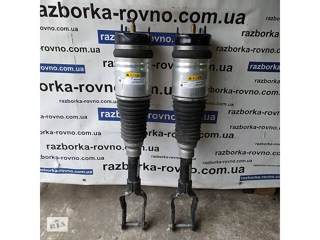 Пневмостойка передняя левая, правая Jeep Grand Cherokee WK2 68029903AE ...