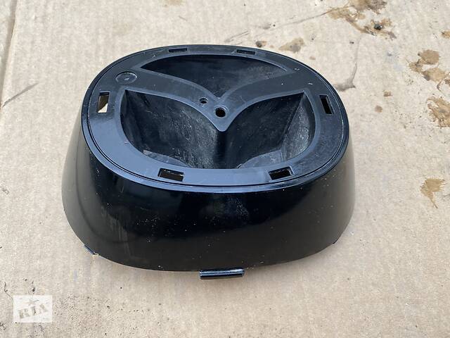 Підіум емблеми решітки радіатора Mazda CX-5 2017р - KB8A50721 | Купити ...