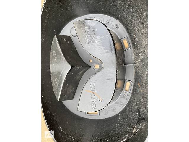 Підіум емблеми решітки радіатора Mazda CX-5 2017р - KB8A50721 | Купити ...