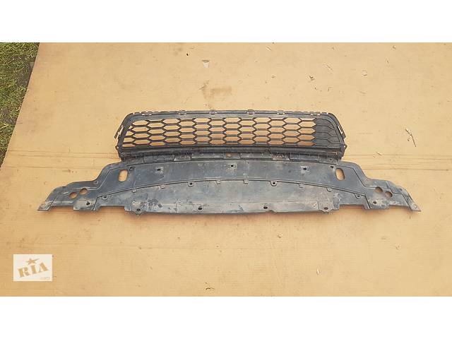 Решетка бампера Honda Accord 12р- 71103T2AA00 | Купить на Запчасти RIA.com