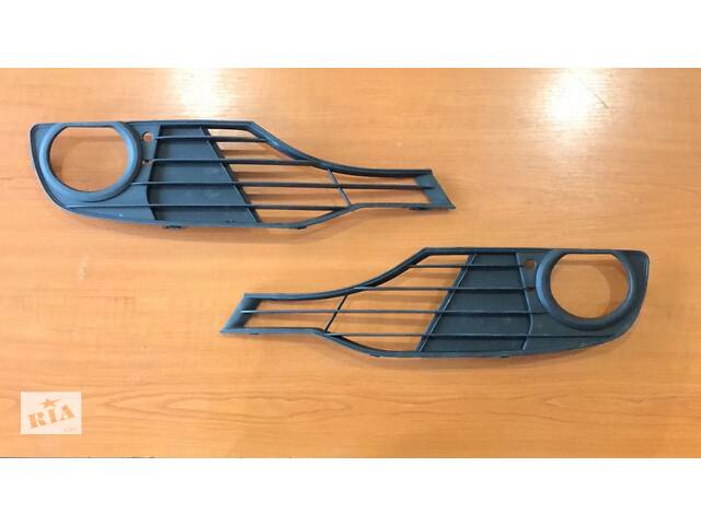 Решітка заглушка на BMW 3 (2012-2015) F30, F31 решетка, туманки, ПТФ ...